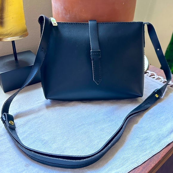 J. Crew | Bags | J Crew Leather Crossbody Bag | Poshmark